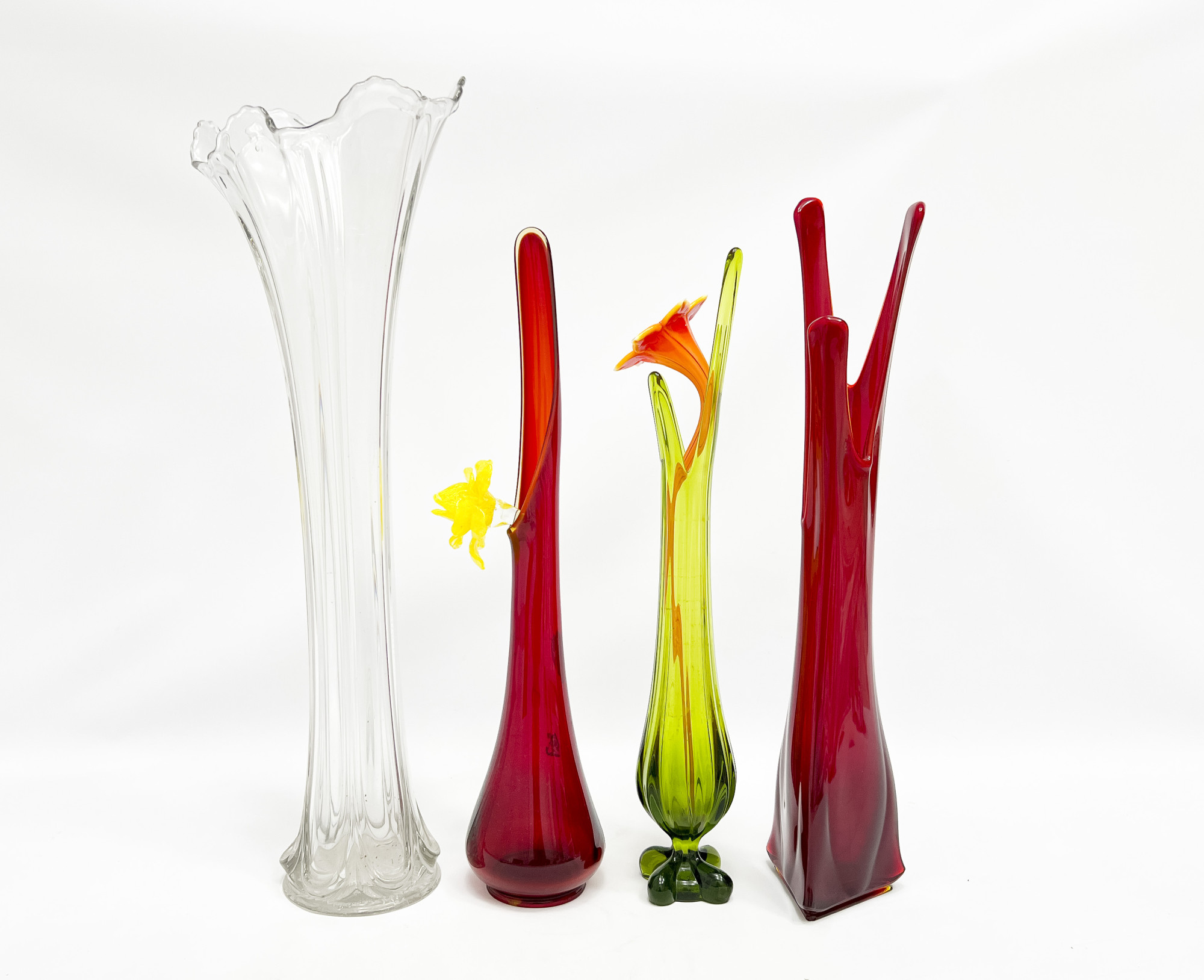 Assortment of 4 Glass Vases with 2 Glass Flowers - Capsule Auctions