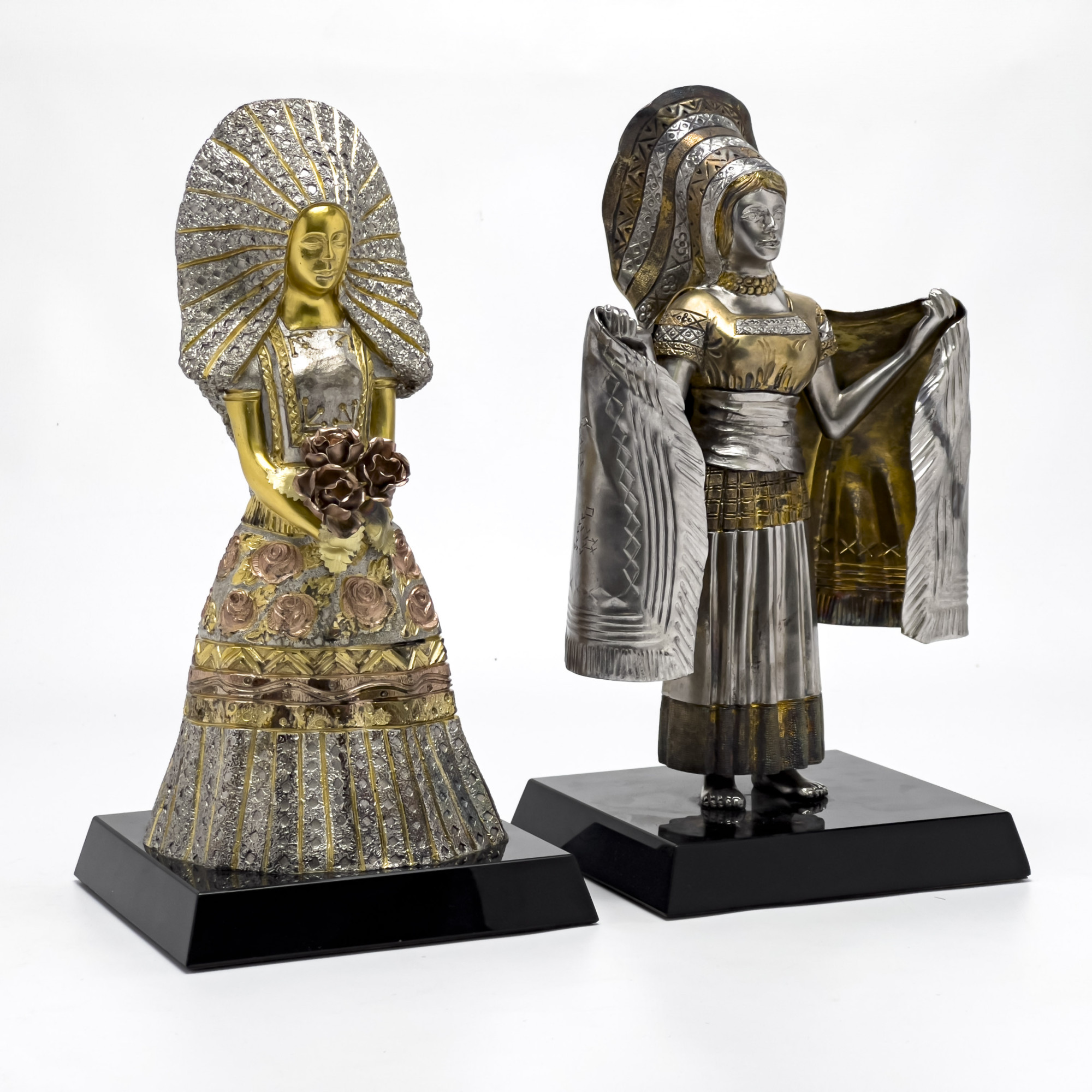 Lunt - Tehuana Lady in Fiesta Costume and Nahua Indian Woman Figures ...